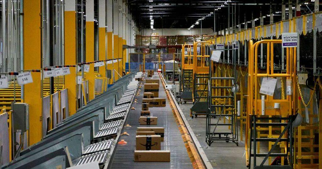 Amazon Plans Dozens of US Warehouses in Rural Expansion - CoVar Transport